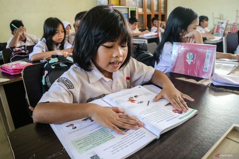 Kemendikdasmen mulai salurkan dana BOSP 2025 pada Januari ini - ANTARA News Bangka Belitung