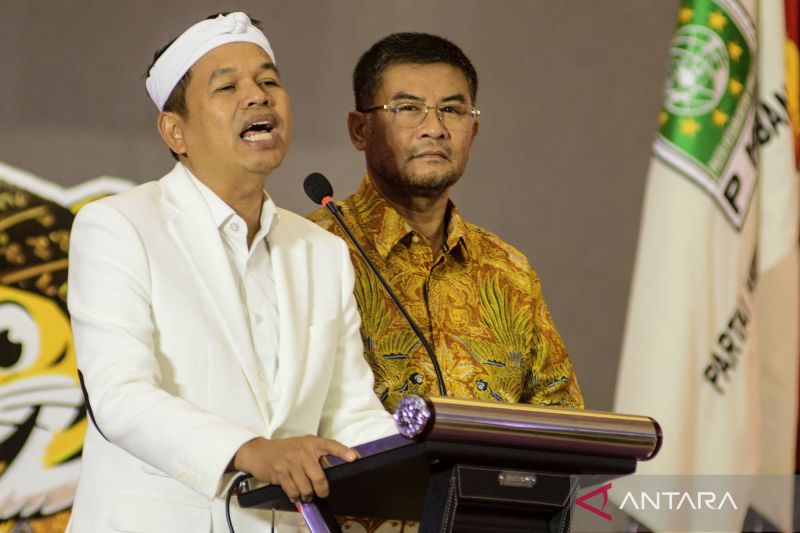 Penetapan Dedi Mulyadi dan Erwan Setiawan sebagai Gubernur dan Wagub Jawa Barat - ANTARA News