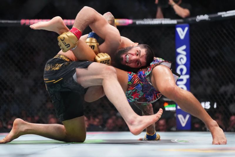 Juara UFC Makhachev ungkap kesalahannya melawan Dustin Poirier - ANTARA ...