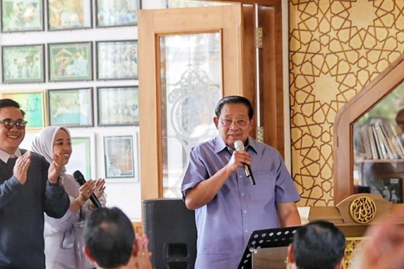 SBY dan puluhan artis Indonesia luncurkan video musik Save Our World ...