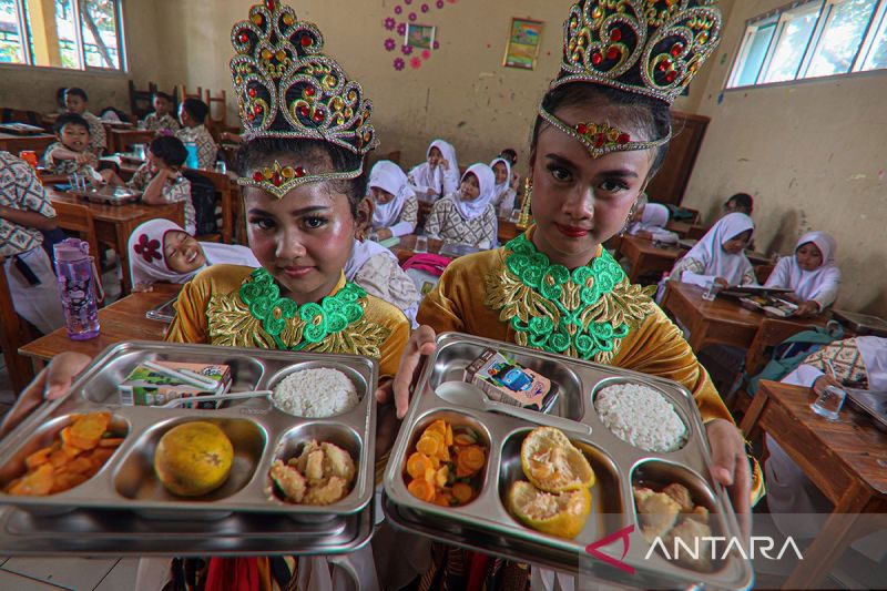Makan Bergizi Gratis dan pembelajaran "mindful eating" sejak dini - ANTARA News