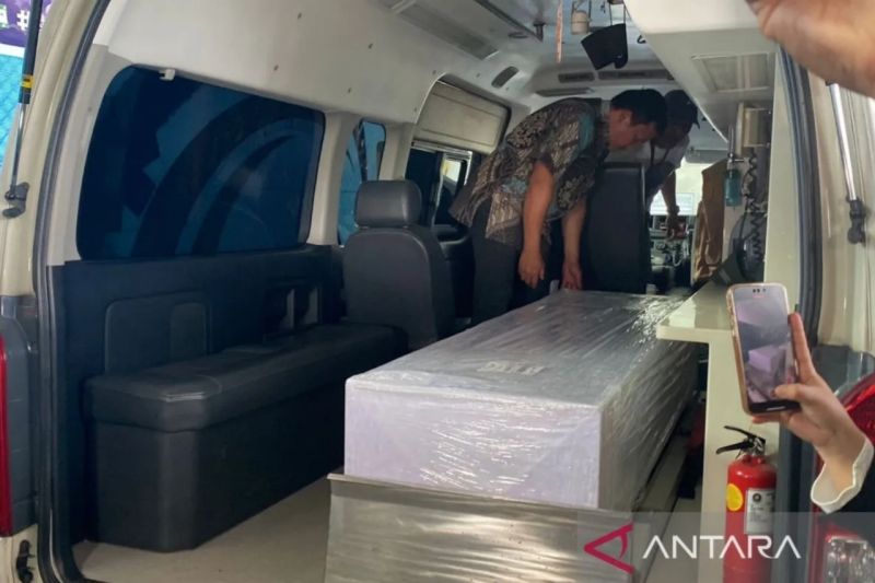 Coffin of Indonesian shot dead in Malaysia repatriated to Riau - ANTARA ...