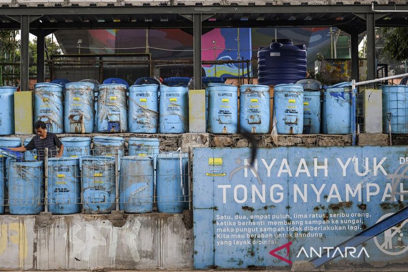 Pemkot Bandung targetkan kawasan bebas sampah atasi permasalahan di perumahan dan permukiman ...