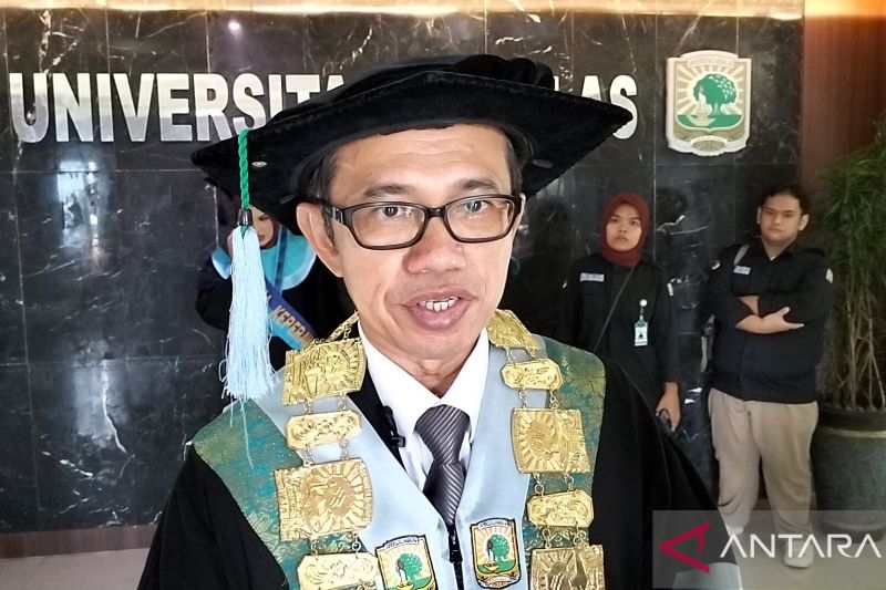 Rektor Unand ingatkan mahasiswa-dosen agar bijak gunakan AI untuk riset ...