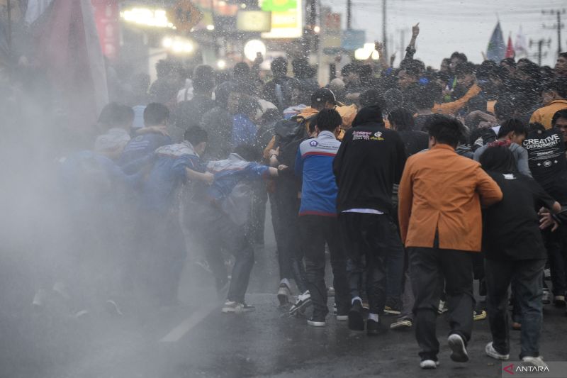 Politik, dari demo soal MBG hingga Koalisi Permanen - ANTARA News