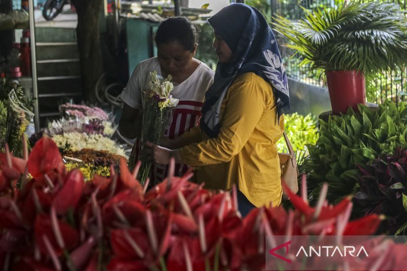 Penjualan bunga jelang bulan suci Ramadhan - ANTARA News Banten