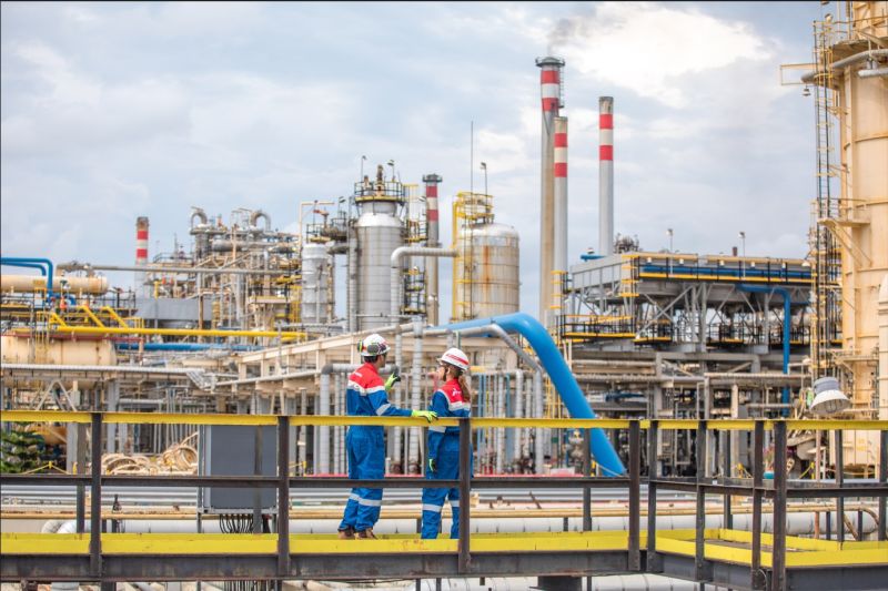 Kilang Pertamina uji coba produksi bioavtur berbahan minyak jelantah ...