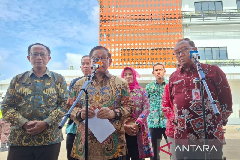 Pramono tinjau langsung RDF Plant di Rorotan untuk cek permasalahan ...