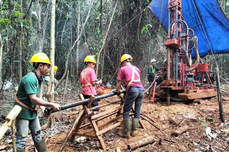 Laba bersih Pam Mineral naik 1.074 persen jadi Rp318,75 miliar di 2024 ...