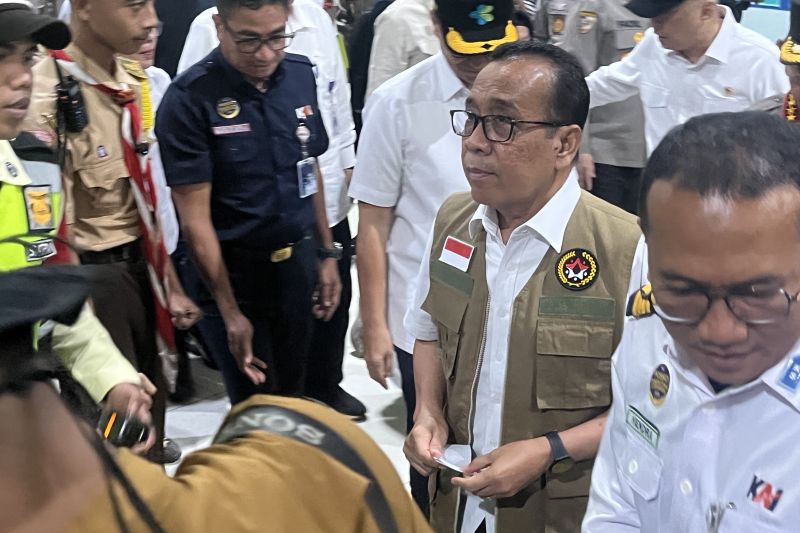 Pratikno nilai kebijakan WFA pengaruhi arus mudik naik kereta api - ANTARA News