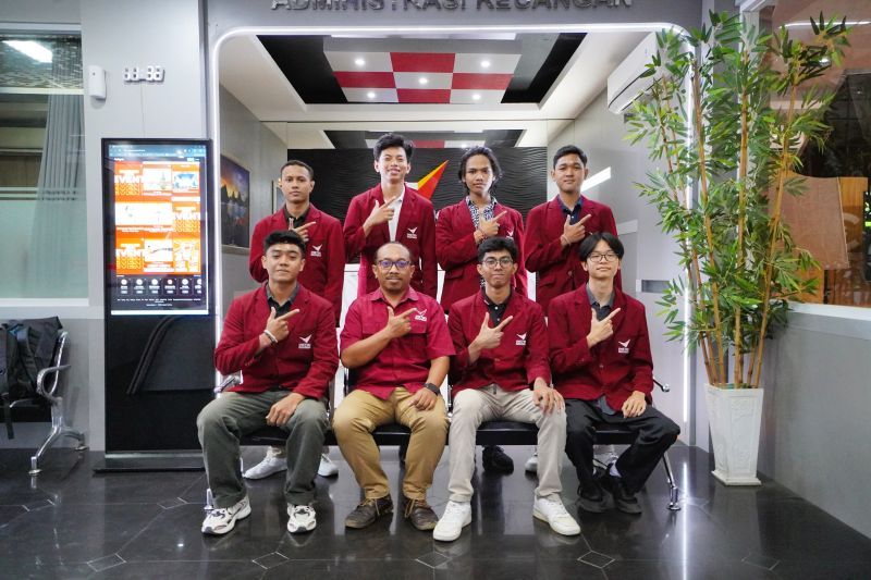 Dua tim INSTIKI raih prestasi dalam ajang internasional MITRE eCTF - ANTARA News Bali