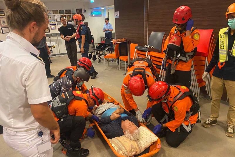 Basarnas evakuasi dua WNA di perairan Aceh karena sakit - ANTARA News