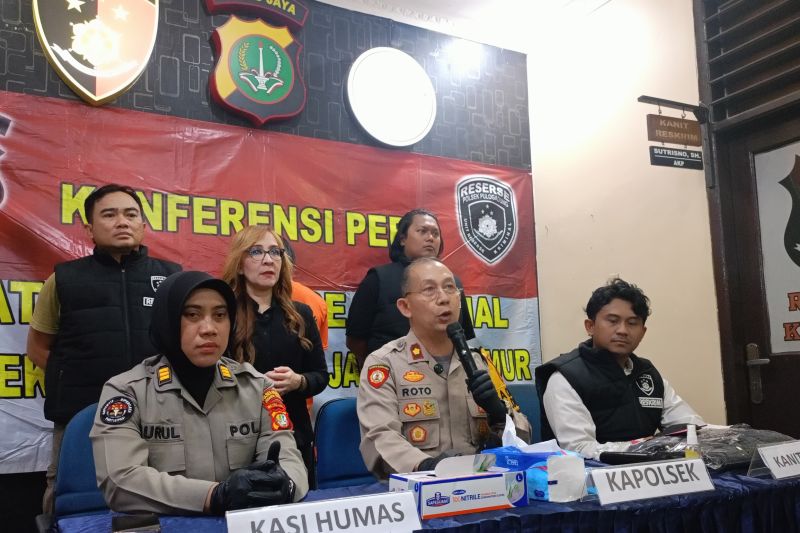 Polisi nyamar jadi calon pembeli untuk tangkap pencuri sepeda motor ... Polisi nyamar jadi calon pembeli untuk tangkap pencuri sepeda motor ...