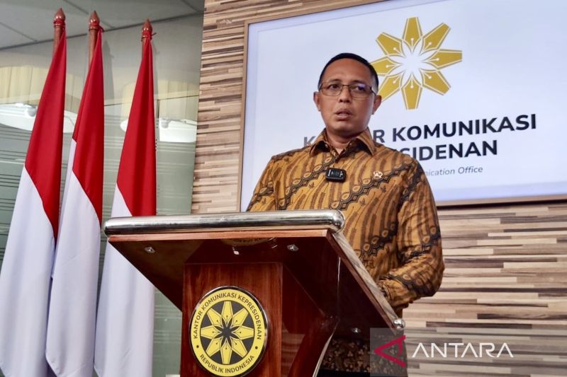 Politik kemarin, isu "reshuffle" kabinet hingga sekolah pukul 06.00 - ANTARA News