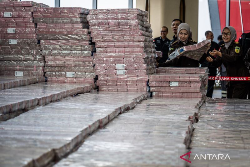 Inilah penampakan uang Rp11,8 T yang disita Kejagung terkait korupsi ekspor CPO - ANTARA News