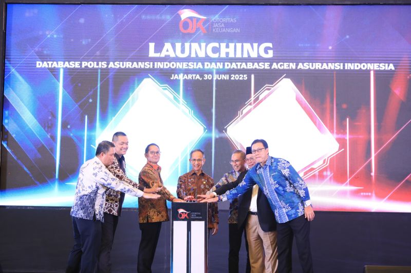OJK launches two databases to bolster insurance ecosystem - ANTARA News