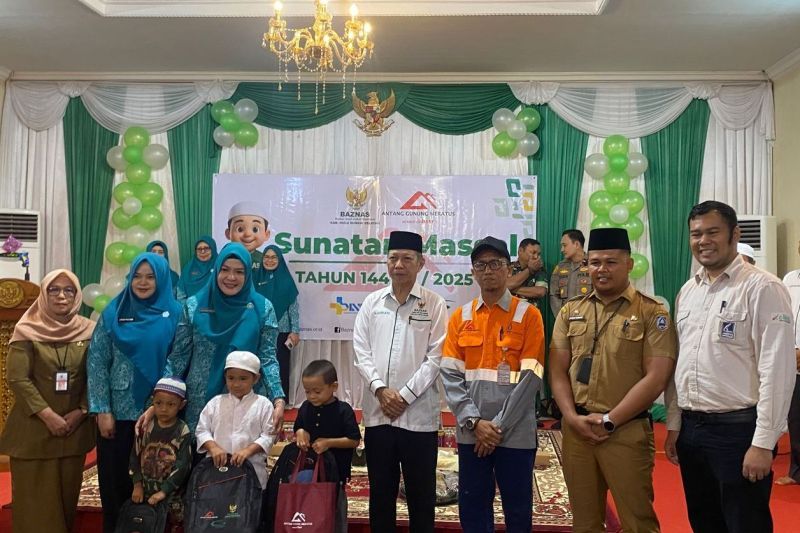 Ratusan anak ikuti sunatan massal kolaborasi Baznas-PKK HSS dan PT AGM ...