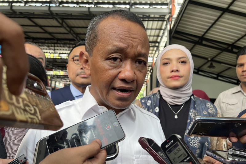 Menteri ESDM serahkan tambang ilegal di IKN ke penegak hukum - ANTARA News