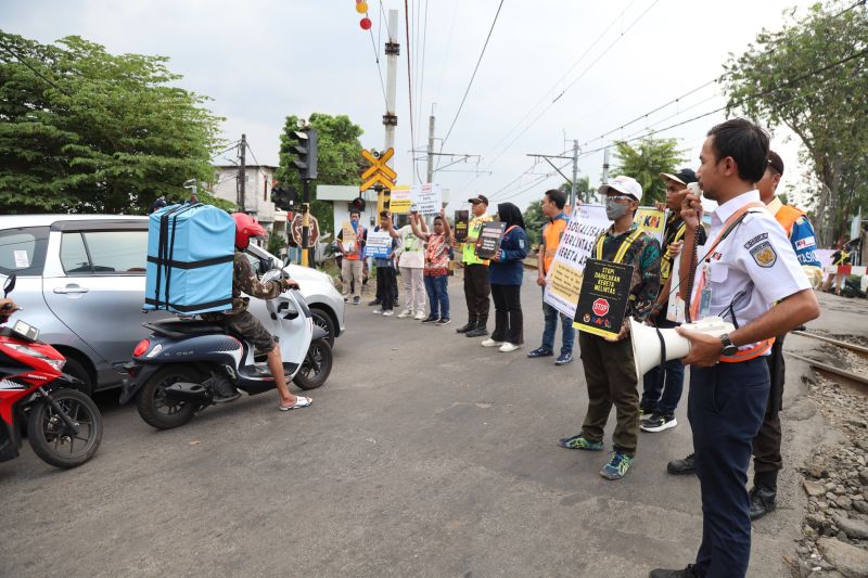 KAI Jakarta catat 34 kejadian kecelakaan di perlintasan kereta - ANTARA News