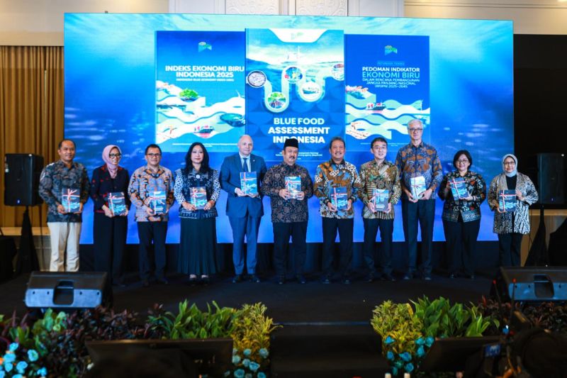 Bappenas meluncurkan dua dokumen strategis bangun ekonomi biru - ANTARA ...
