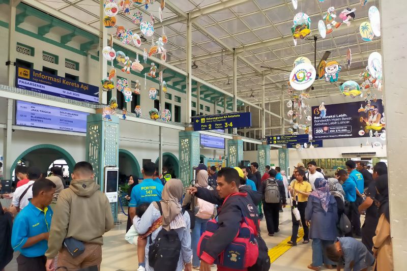 Diskon tiket kereta api 20 persen sambut HUT RI, ini caranya! - ANTARA News Jawa Barat