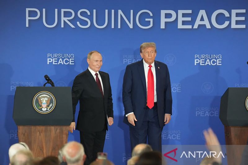 Trump ingin adakan pertemuan trilateral dengan Putin dan Zelenskyy ...