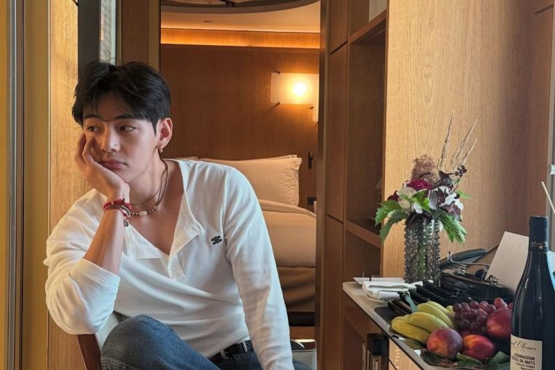 V BTS hadiri pertandingan Dodgers hingga Kim Jong Kook menikah - ANTARA ...