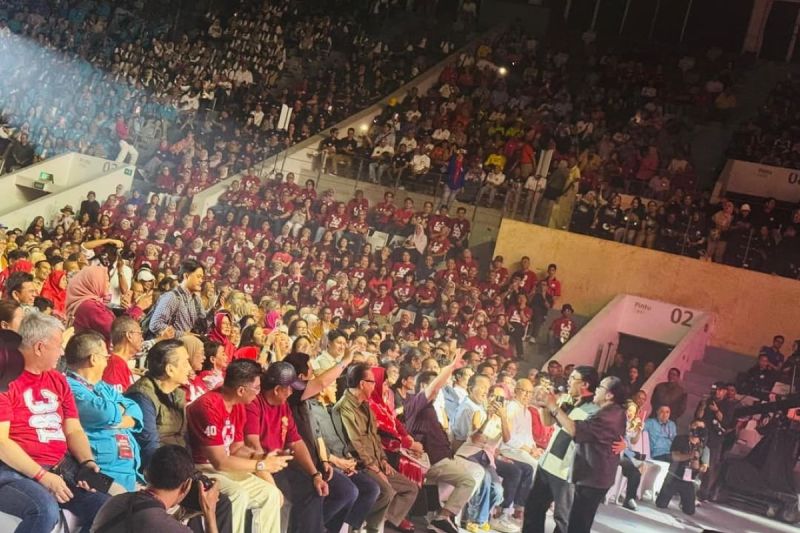 Ribuan alumni lintas generasi ramaikan reuni SMA 3 Teladan - ANTARA News