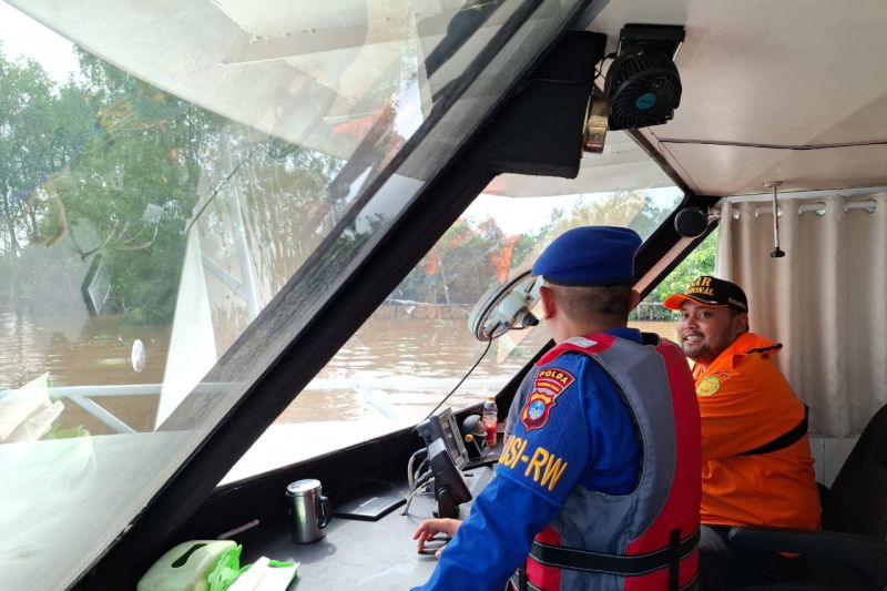 Basarnas Banjarmasin cari ABK hilang diduga jatuh dari kapal - ANTARA News