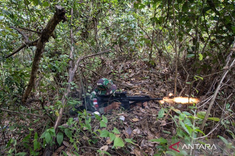 Prajurit TNI di Super Garuda Shield 2025, puncak latihan perang hutan ...
