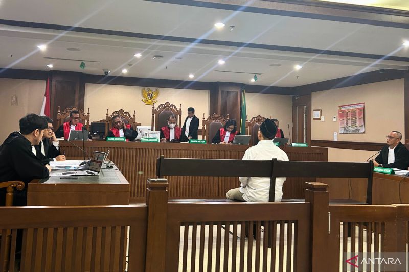 Danny Praditya didakwa rugikan negara Rp246 miliar di kasus jual beli ...