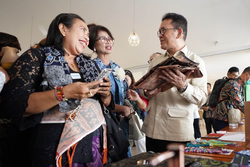 Kemendag catat transaksi UMKM capai Rp1,49 triliun hingga Agustus 2025 ...