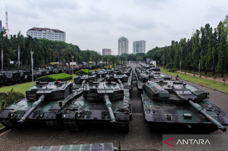 TNI gelar gladi bersih perayaan HUT TNI di Monas awal Oktober - ANTARA News