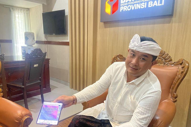 Bawaslu Bali panggil Ketua KPU minta klarifikasi baliho di Bangli ...