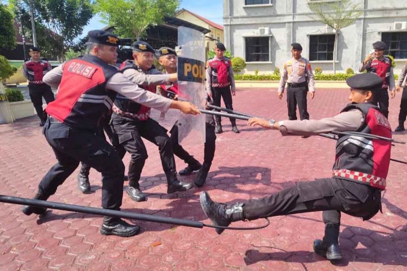 Polisi dilatih cara penanganan orang gila di Aceh Timur - ANTARA News Aceh