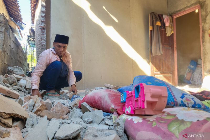 East Java quake triggers 24hour health alert in Situbondo - ANTARA News