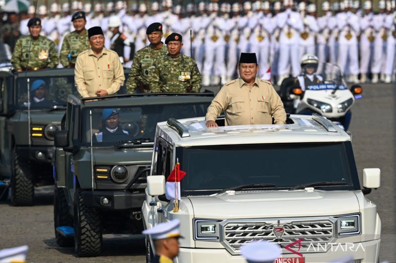 Presiden Prabowo: Dirgahayu TNI, TNI benteng NKRI - ANTARA News