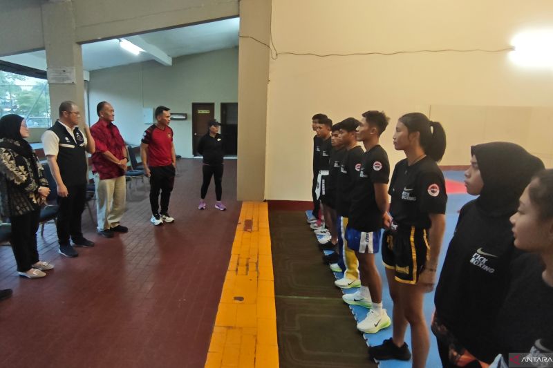 Tim kick boxing Indonesia bertekad rebut delapan emas SEA Games 2025 ...