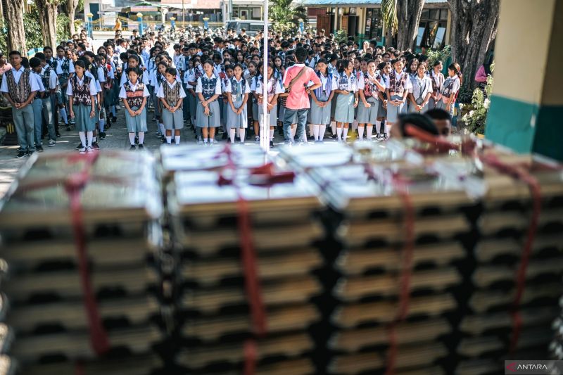 Anggota DPR mendukung keberlanjutan program Makan Bergizi Gratis ...