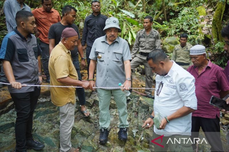 Pemkab Nagan Raya gunakan temuan batu giok 5.000 ton untuk masjid ...