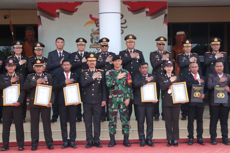 Polda Kaltara Gelar Upacara Hari Pahlawan 2025: Hidupkan Api Semangat ...