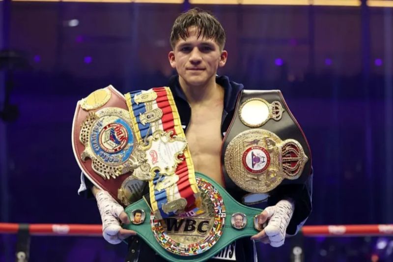 Rodriguez KO Martinez untuk sandingkan gelar WBC dan WBO dengan WBA ...