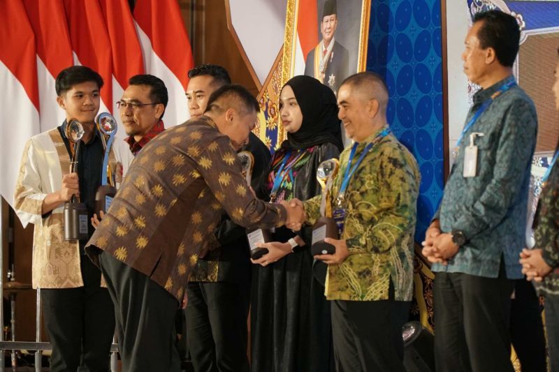 Bank NTB Syariah raih penghargaan akselerasi QRIS terbaik di PTBI 2025 ...