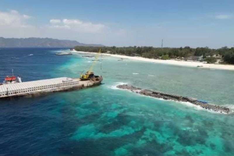BKKPN monitors marine ecosystem amid Gili Meno abrasion project ...