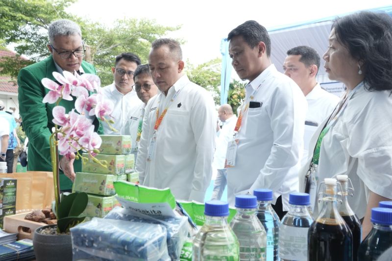 PT SGN kebut pencapaian swasembada gula nasional - ANTARA News