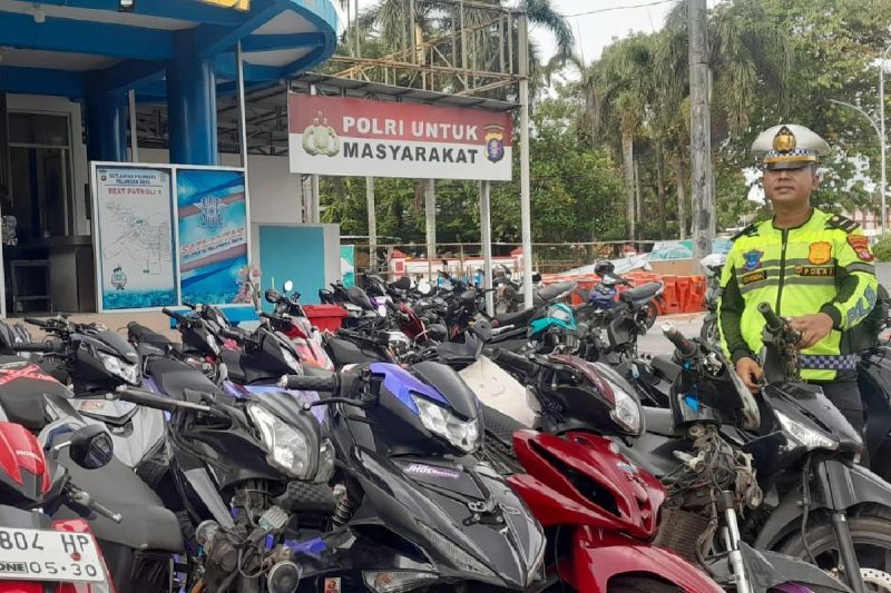 Satlantas Palangka Raya sita 170 sepeda motor diduga balap liar ...