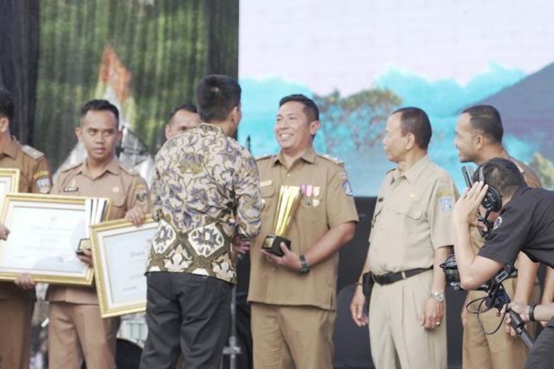 Desa Darmasaba raih juara I nasional Lomba Administrasi Tata Kelola ...