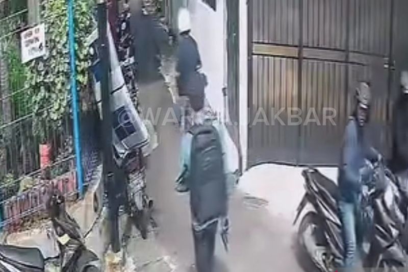 Pencuri sepeda motor bersenpi di Jakarta Barat diringkus - ANTARA News