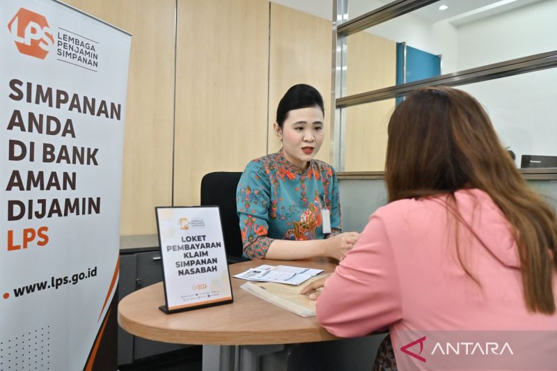 OJK: Penurunan bunga kredit masih berlanjut seiring dengan BI-Rate ...