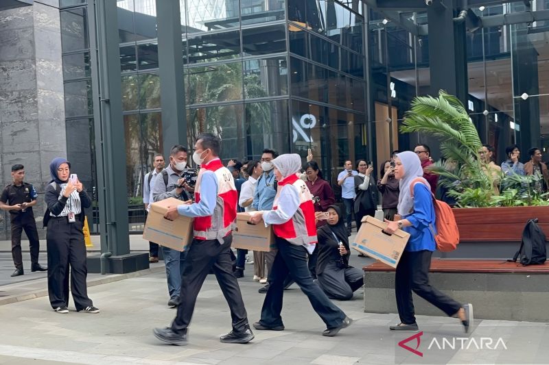 OJK-Bareskrim geledah kantor PT MASI terkait kasus pasar modal - ANTARA ...
